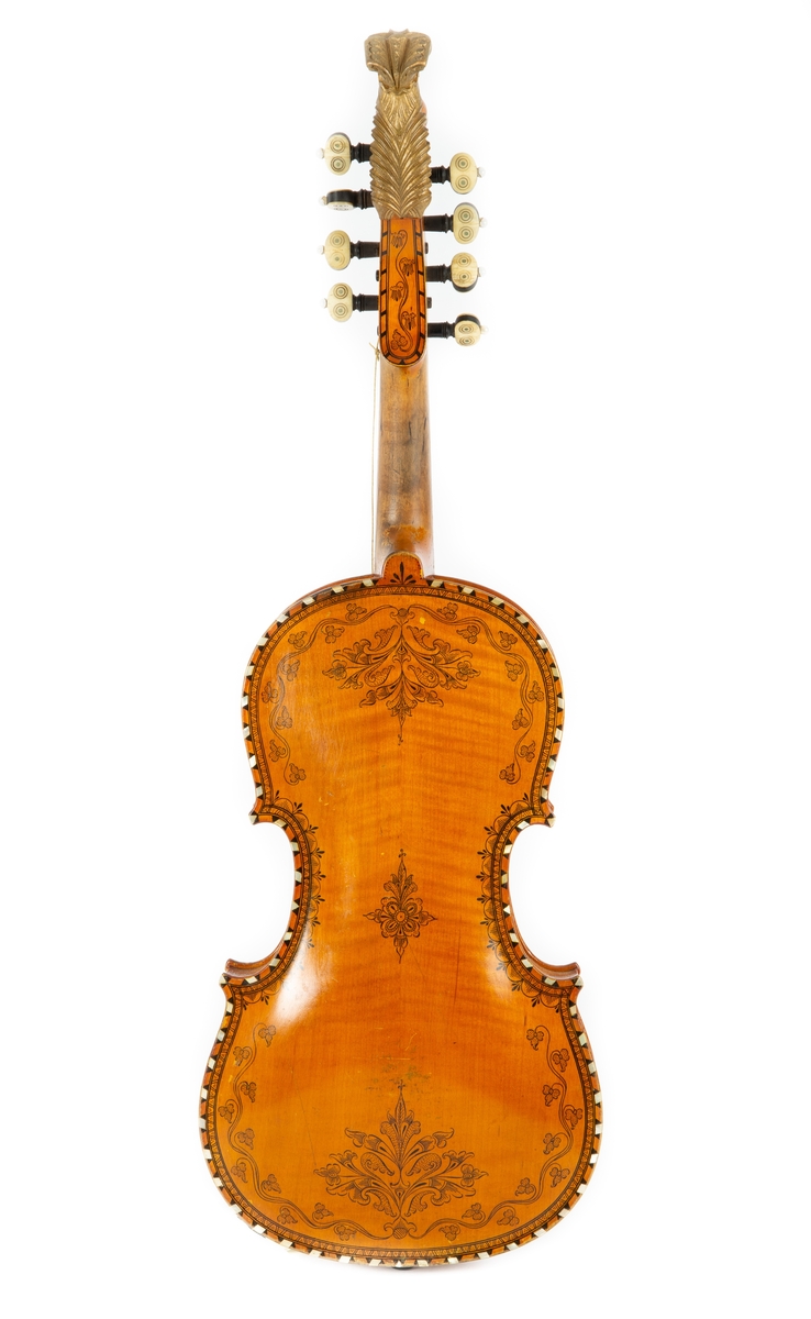 Hardingfele - Valdres Folkemuseum / DigitaltMuseum