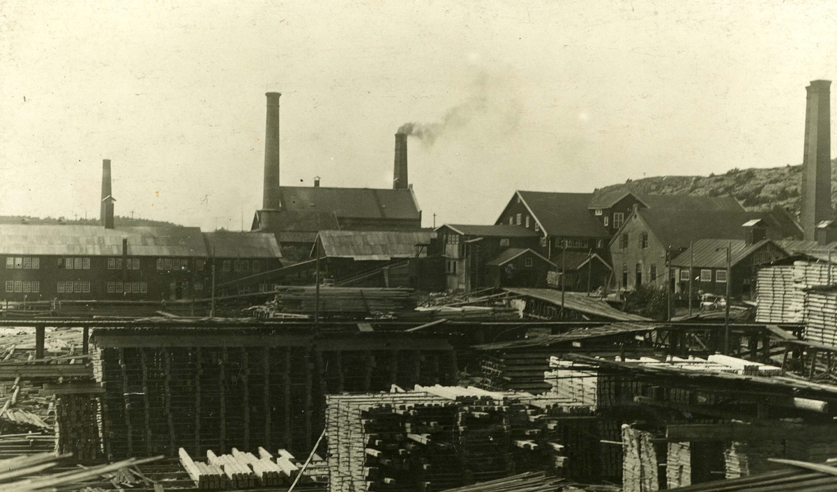 Gresvik Bruk Gressvik Sagbruk Lenafjellet i bakgrunnen t h ...